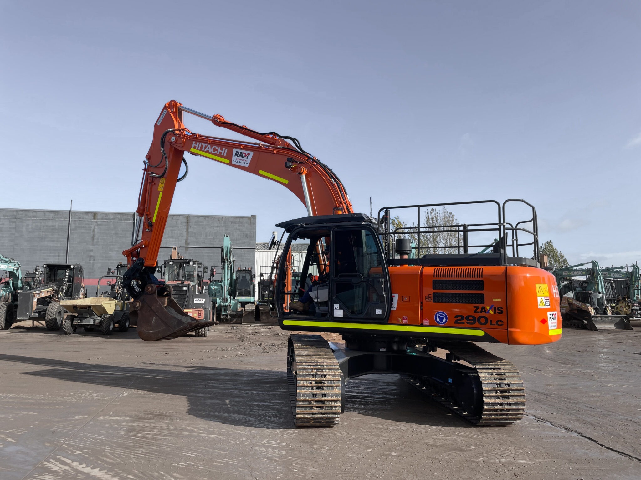 Hitachi 30 Tonne Excavator - RAM Equipment - Hire or Buy