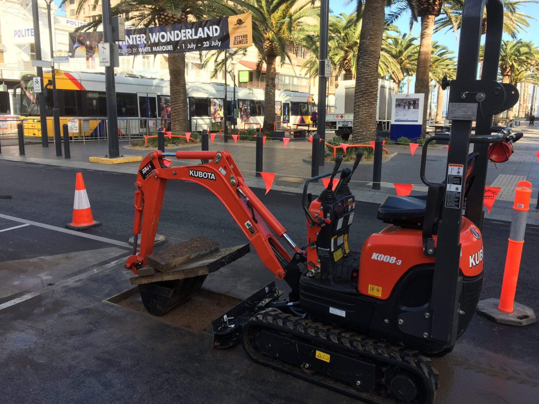 Kubota 0.8 Tonne Excavator - RAM Equipment - Hire or Buy
