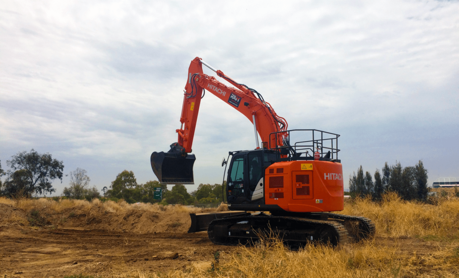 Hitachi 22.5 Tonne Excavator - RAM Equipment - Hire or Buy