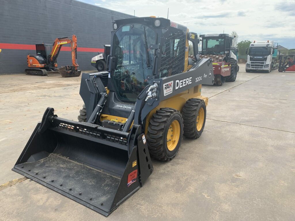 John Deere 3.5 Tonne Skid Steer - RAM Equipment